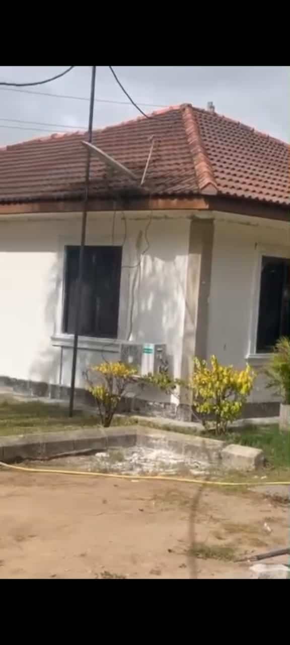 GODOWN WITH 2 BEDROOMS HOUSE IN THE SAME COMPOUND FOR RENT AT MIKOCHENI ...