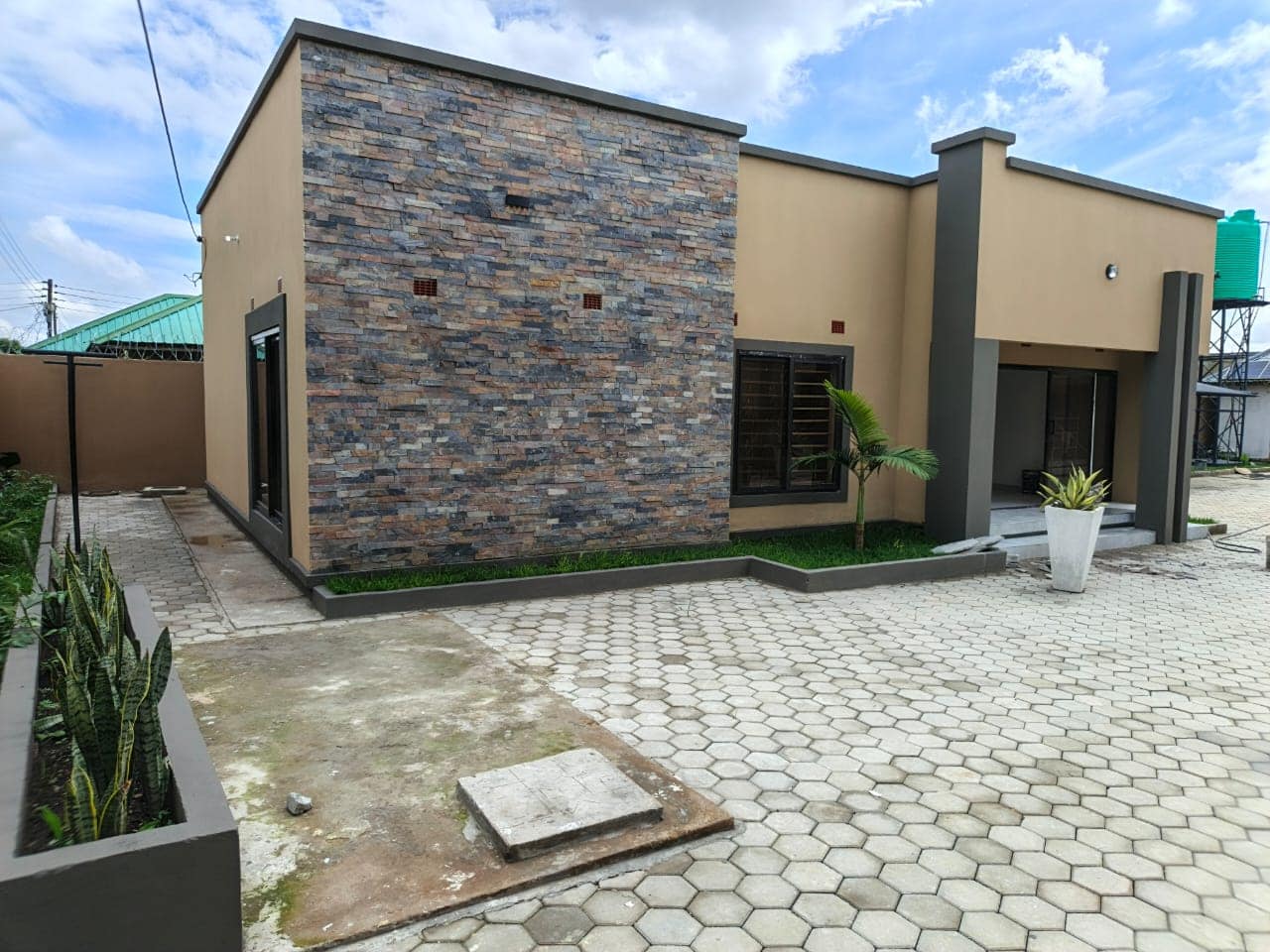 2 Bedrooms Apartment for Rent in Chalala | BE FORWARD Homes