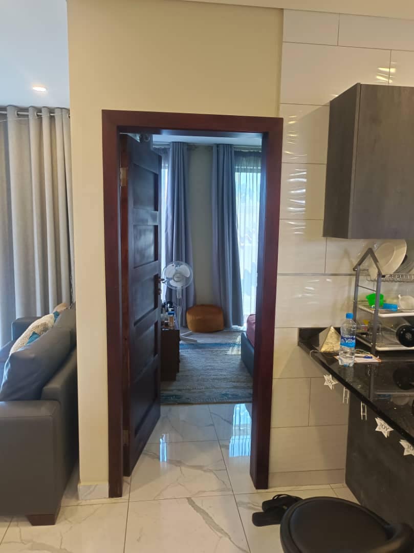 3 bedrooms Apartment For Rent in LONGACRES | BE FORWARD Homes